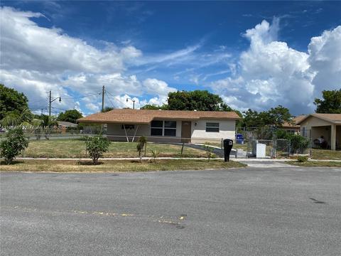 2491 NW 12th Ct, Pompano Beach, FL 33069 | 18 Photos | MLS #A11268873 ...