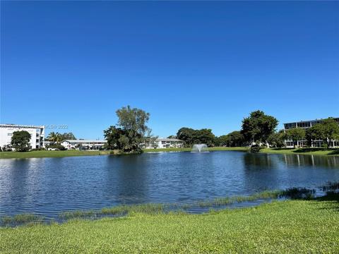 2021 Farnham O #2021, Deerfield Beach, FL 33442 | 39 Photos | MLS # ...