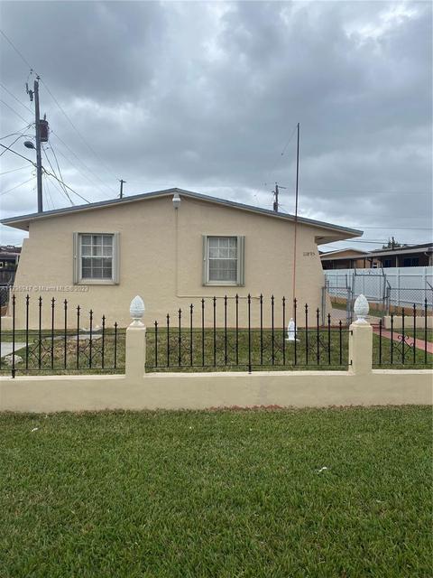 11895 SW 3rd St, Miami, FL 33184 | 11 Photos | MLS #A11336947 - Movoto