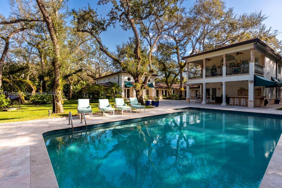 10100 Lakeside Dr, Coral Gables, FL 33156 | 55 Photos - Movoto