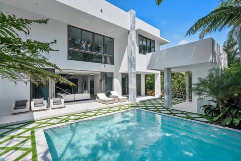 2721 SW 17th Ave, Miami, FL 33133 | 47 Photos | MLS #A11369254 - Movoto