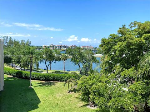 3450 Blue Lake Dr #502, Pompano Beach, FL 33064 | 22 Photos | MLS # ...