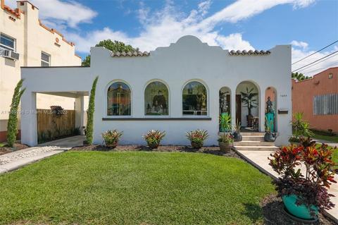 1600 NW 8th St, Miami, FL 33125 | 58 Photos - Movoto