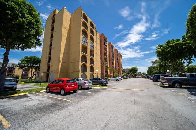 4803 NW 7th St #310-14, Miami, FL 33126 | 24 Photos - Movoto