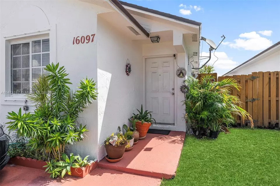 16097 SW 139th Ave, Miami, FL 33177 | 18 Photos - Movoto
