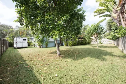 27225 SW 166th Ave, Homestead, FL 33031 | 42 Photos - Movoto