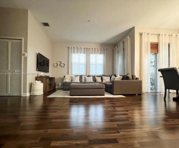 Villas At Nautica Condominiums Miramar, FL Homes Recently Sold - Movoto