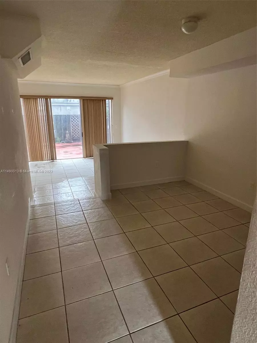 10900 SW 104th St #103, Miami, FL 33176 - Movoto