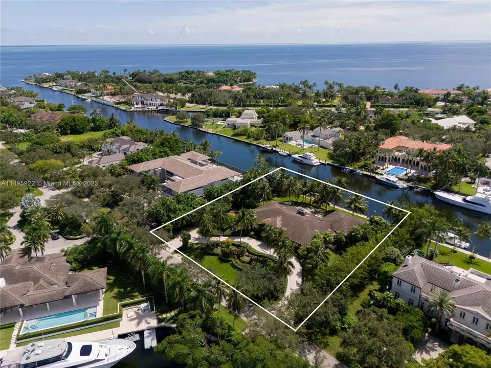 250 Leucadendra Dr, Coral Gables, FL 33156 | 3 Photos - Movoto