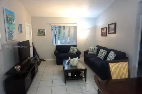 6656 SW 116th Ct #508, Miami, FL 33173 | 33 Photos - Movoto