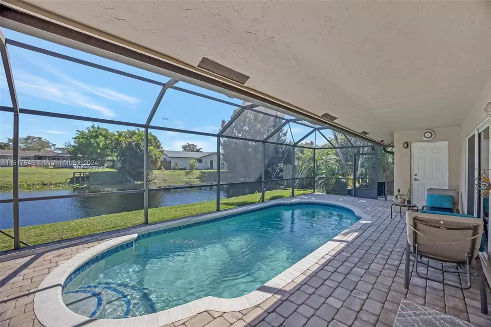 2940 SW 81st Way, Davie, FL 33328 | 36 Photos - Movoto
