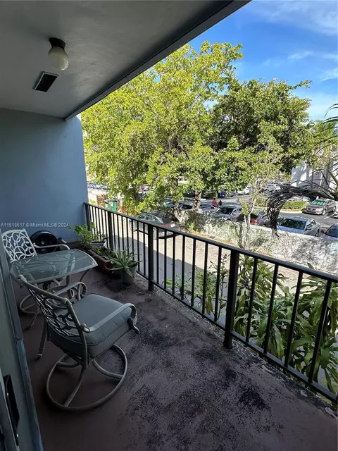 9227 SW 87th Ave #B12, Miami, FL 33176 | 23 Photos - Movoto