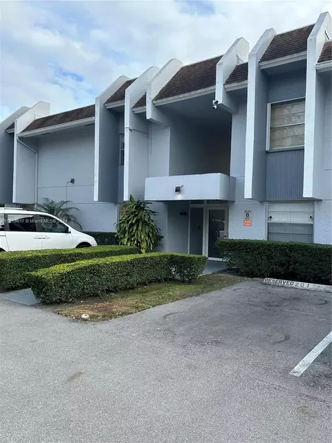 9227 SW 87th Ave #B12, Miami, FL 33176 | 23 Photos - Movoto