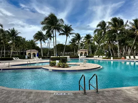 5261 SW 159th Ave, Miramar, FL 33027 | 25 Photos - Movoto