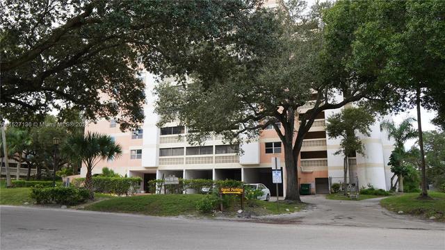 Lakes Of Inverrary Condominiums, Lauderhill, FL Real Estate & Homes For ...