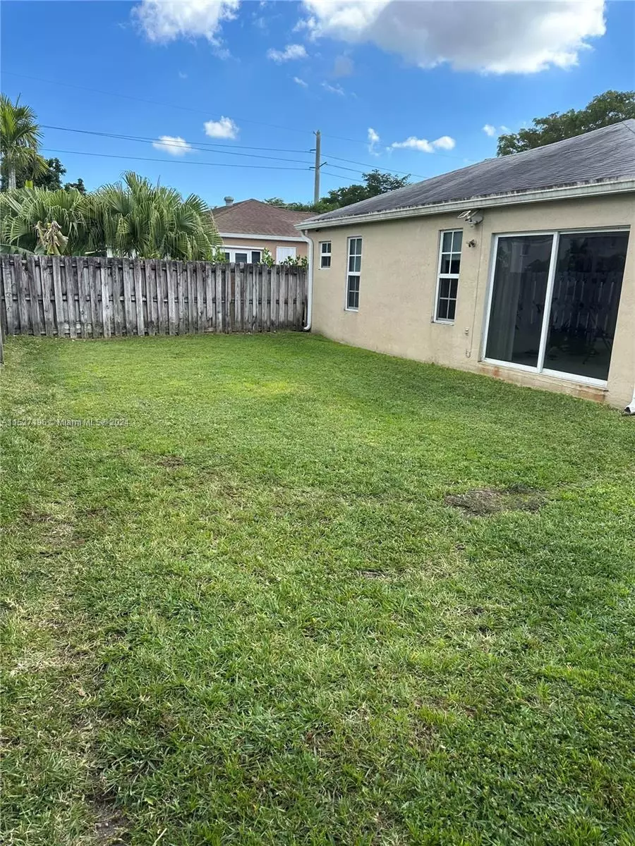 12567 SW 144th Ter, Miami, FL 33186 | 20 Photos - Movoto