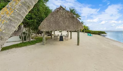 94100 Overseas Hwy, Tavernier, FL 33070 | 63 Photos - Movoto