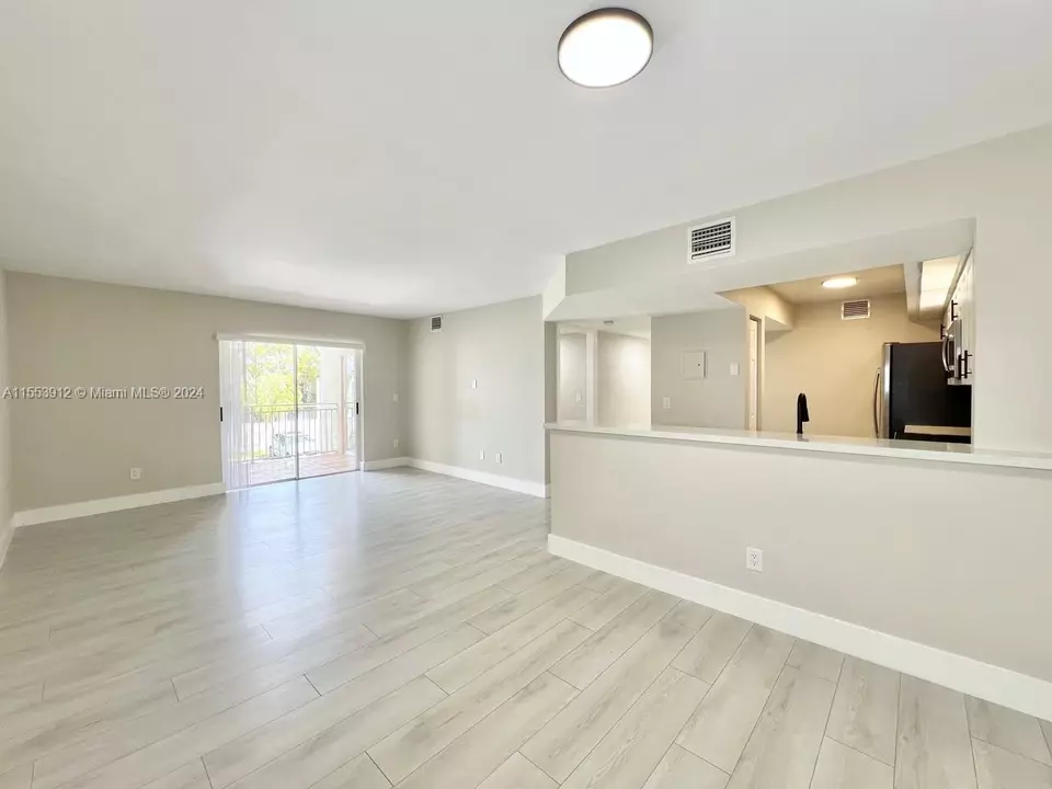 18880 NW 57th Ave #201, Hialeah, FL 33015 | 31 Photos - Movoto