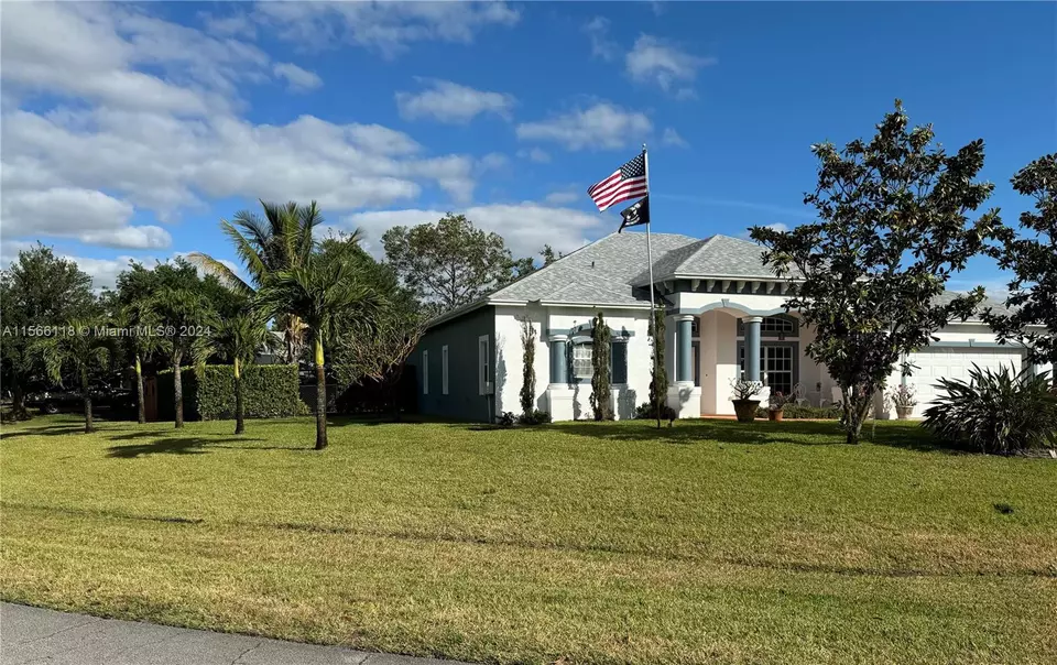 620 SW Homeland Rd, Port Saint Lucie, FL 34953 | 44 Photos - Movoto