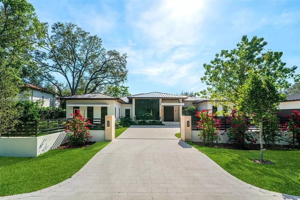 5996 SW 102nd St, Pinecrest, FL 33156 | 48 Photos - Movoto