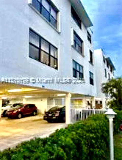 3702 NE 171st St #11, North Miami Beach, FL 33160 | 20 Photos - Movoto