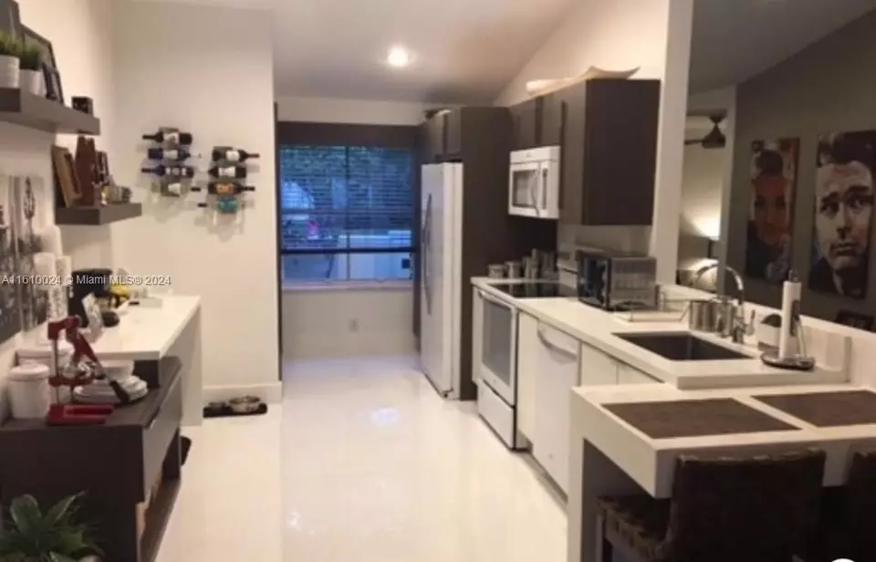 4309 Pine Ridge Ct, Weston, FL 33331 | 7 Photos - Movoto