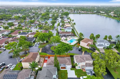 9842 SW 221st St, Cutler Bay, FL 33190 | 41 Photos - Movoto