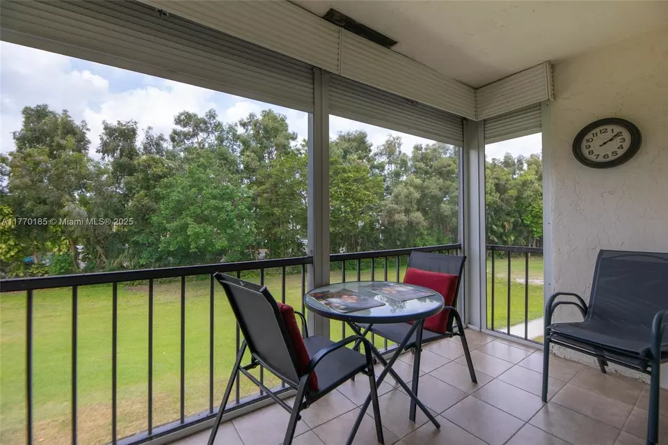 300 S Hollybrook Dr #64-306, Pembroke Pines, FL 33025 - Movoto