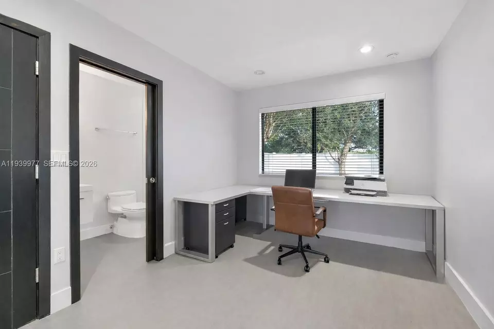 8363 SW 98th St, Miami, FL 33156 | MLS# A11939977 | 43 Photos - Movoto