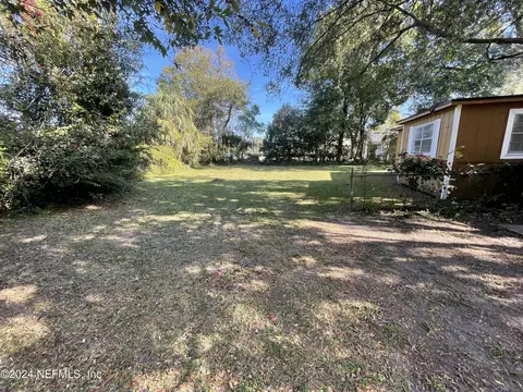 2831 N Davis St, Jacksonville, FL 32209 | 18 Photos - Movoto