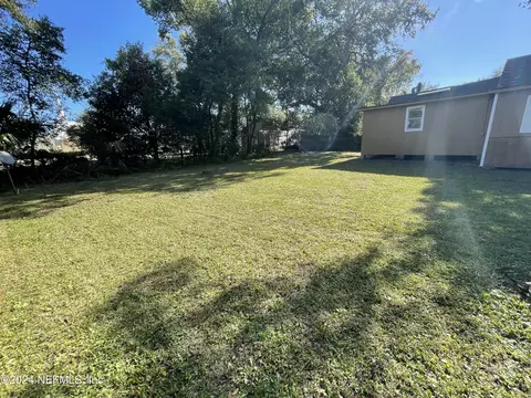 2831 N Davis St, Jacksonville, FL 32209 | 18 Photos - Movoto