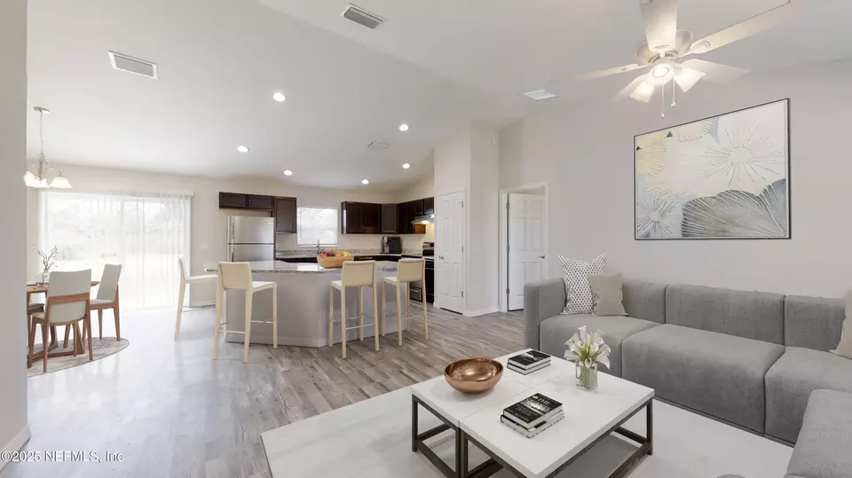 37 Birchwood Dr, Palm Coast, FL 32137 | MLS# 2094888 | 5 Photos - Movoto