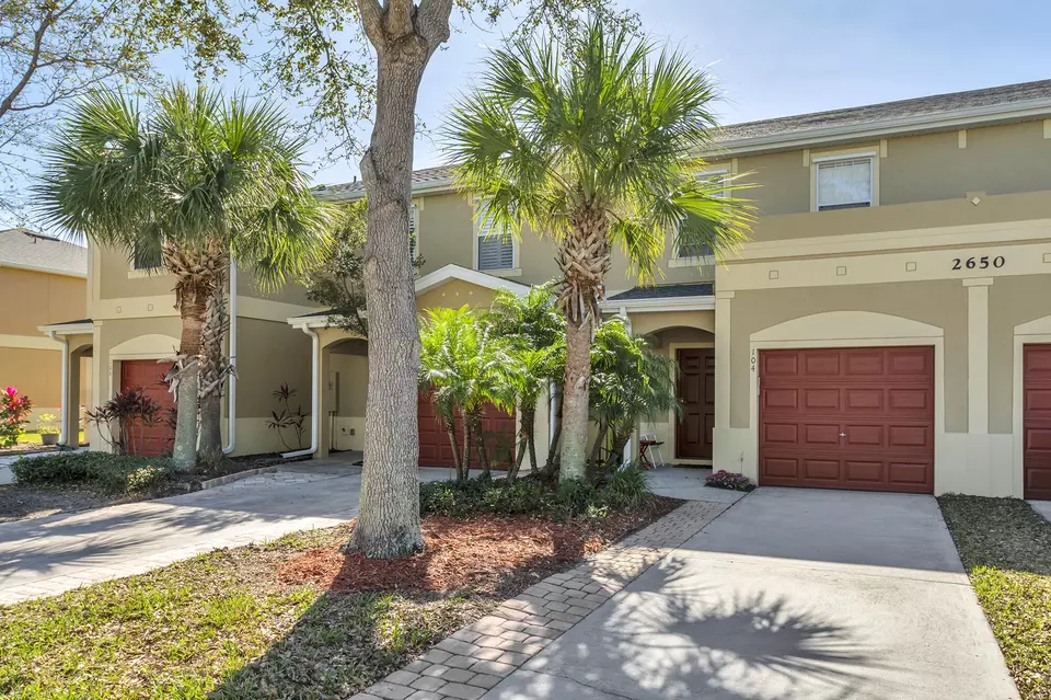 2650 Revolution St #104, Melbourne, FL 32935 | 29 Photos - Movoto