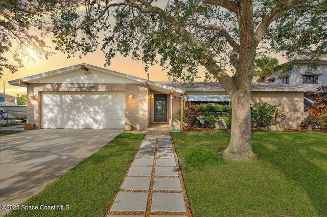 1630 E Riviera Dr, Merritt Island, FL 32952 | 51 Photos - Movoto