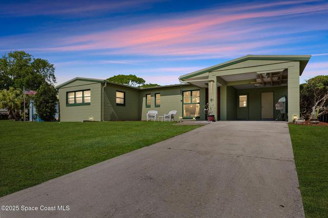 1034 Garfield St, Melbourne, FL 32935 | MLS# 1043903 | 24 Photos - Movoto