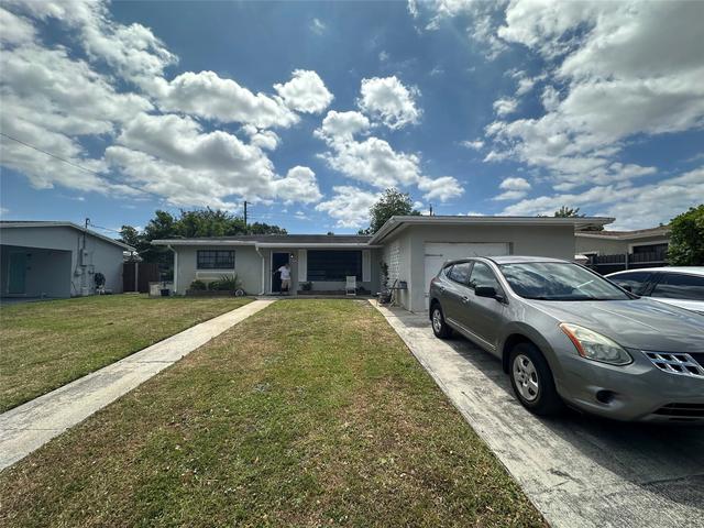 6418 SW 7th St, Pembroke Pines, FL 33023 | 22 Photos - Movoto