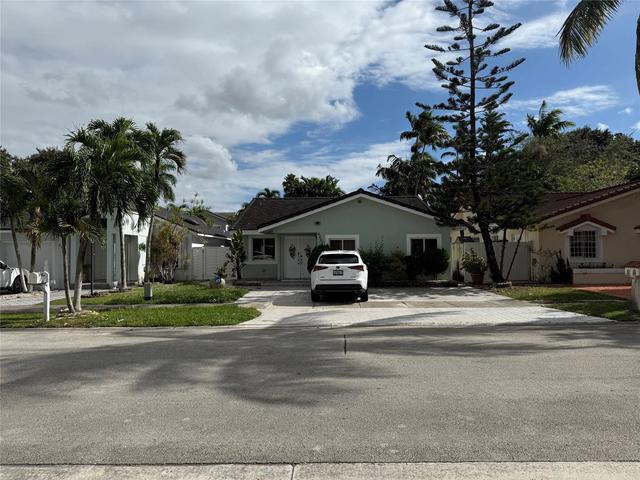 4261 SW 154th Ct, Miami, FL 33185 | 31 Photos - Movoto
