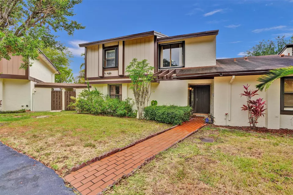 12830 SW 67th Ter, Miami, FL 33183 | 33 Photos - Movoto