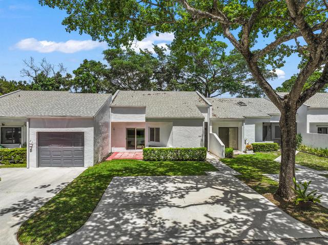 268 Sunshine Blvd, Royal Palm Beach, FL 33411 | MLS# R11101729 | 41 ...