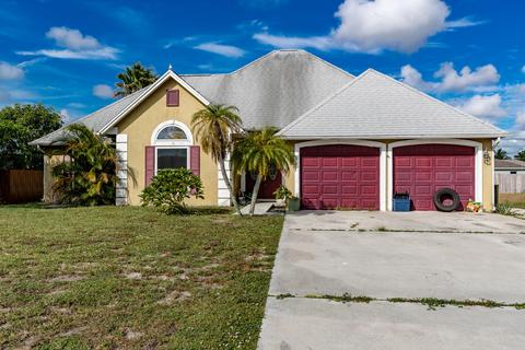 850 SW Del Rio Blvd, Port Saint Lucie, FL 34953 | 29 Photos | MLS #RX ...