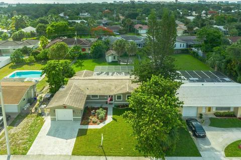 520 NW 12th Ave, Boca Raton, FL 33486 | 40 Photos | MLS #RX-10889205 ...