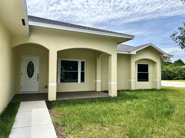 3779 NW 37th Ave, Okeechobee, FL 34972 | 22 Photos - Movoto