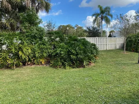 185 Mastic Tree Ct, Royal Palm Beach, FL 33411 | 26 Photos - Movoto