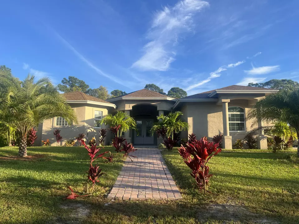 18429 47th Ct N, Loxahatchee, FL 33470 | 19 Photos - Movoto