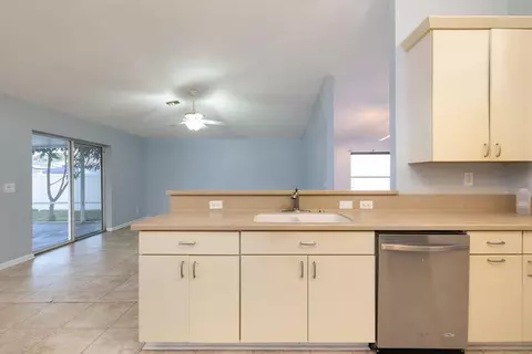 3282 SW Savona Blvd, Port Saint Lucie, FL 34953 | 35 Photos - Movoto