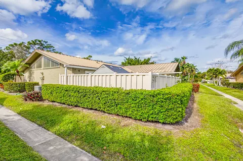 5906 Golden Eagle Cir, Palm Beach Gardens, FL 33418 | 44 Photos - Movoto