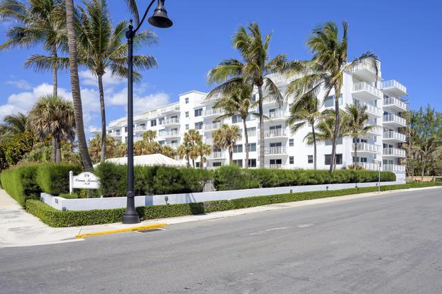 Parc Regent Condominiums, Palm Beach Homes with Waterfront For Sale ...
