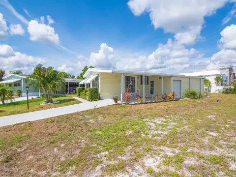 196 NEmerald Dr, Jensen Beach, FL 34957 | 32 Photos - Movoto