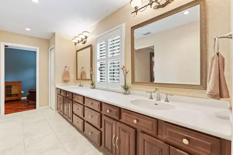 902 Elyse Cir, Port Saint Lucie, FL 34952 | 47 Photos - Movoto
