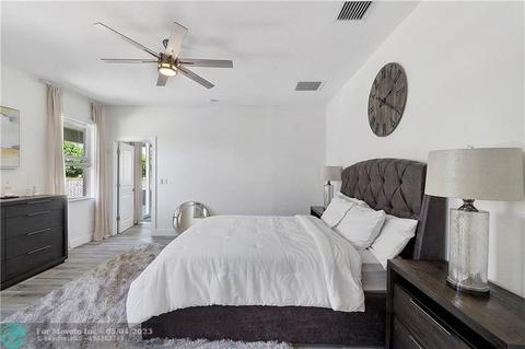 12041 Cypress Key Way, Royal Palm Beach, FL 33411 | 43 Photos - Movoto